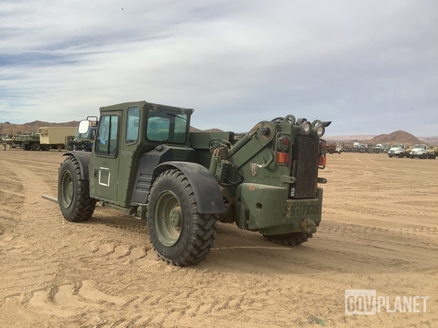 Surplus Oshkosh EBFL-M Telehandler in Yermo, California, United States ...