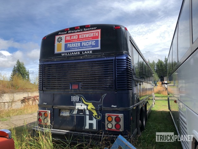1992 MCI 102C3 6x2 43 Passenger Bus in 100 Mile House, British Columbia ...