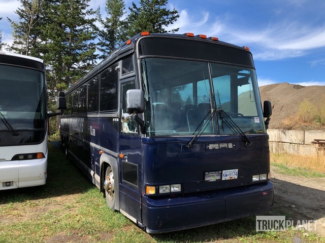 1992 MCI 102C3 6x2 43 Passenger Bus in 100 Mile House, British Columbia ...