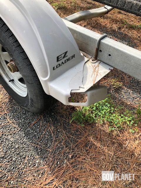2015 EZ LOADER SINGLE AXLE BOAT TRAILER in Accomac, Virginia, United ...