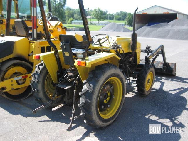 2002 McConnell Marc 295T Tractor - P7054918 in Fort Littleton ...