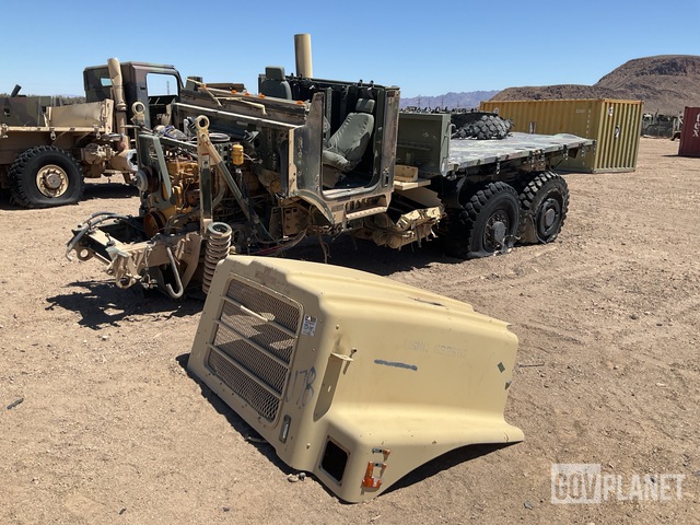 Surplus Oshkosh AMK25 MTVR 7 Ton 6x6 Cargo Truck in Yermo, California ...
