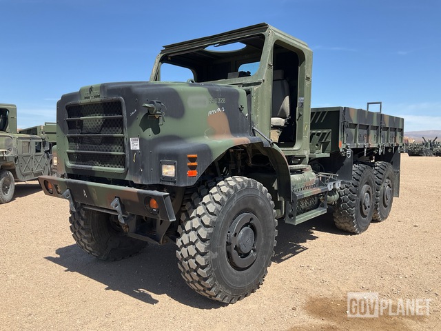 Oshkosh AMK23 MTVR 7 Ton 6x6 Cargo Truck in Yermo, California, United ...