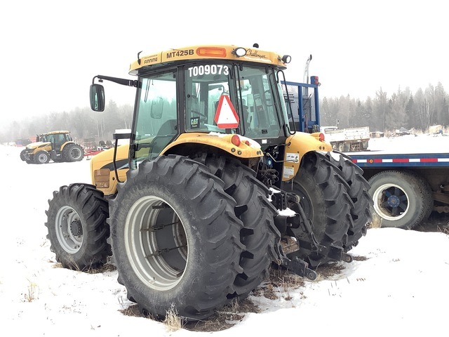 2008 Challenger MT425B 4WD Tractor in Seba Beach, Alberta, Canada ...