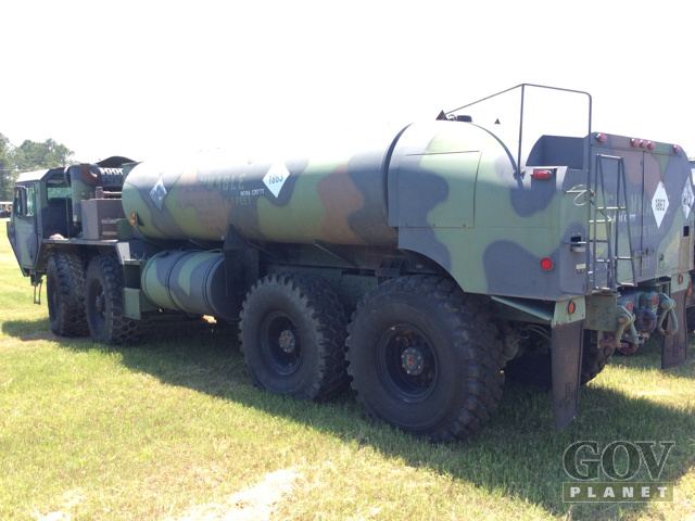 Surplus 1989 Oshkosh M978 HEMTT 8x8 Tanker Truck in Springtown, Texas ...