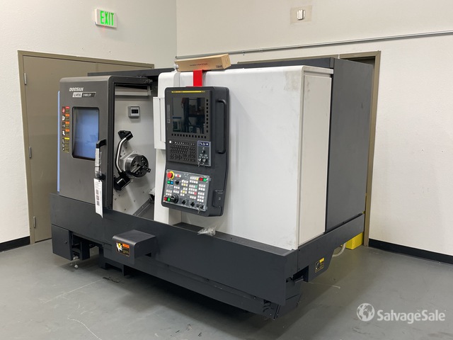 Doosan Lynx 2100 LSYB Electric Milling Machine in Wheat Ridge Colorado United States SalvageSale Item 4549229