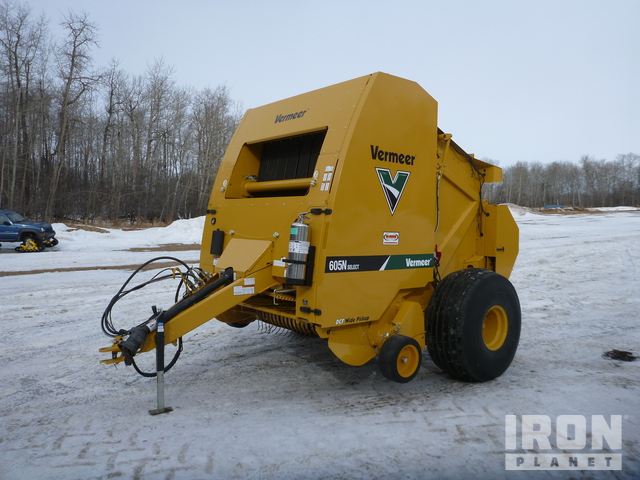 2018 Vermeer 605N Round Baler, Baler
