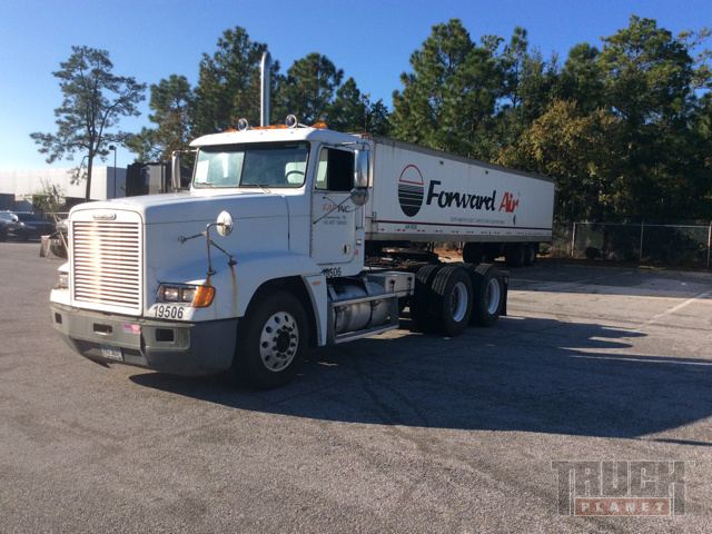2001 Freightliner FLD120 T/A Conventional Day Cab in Charleston, South ...