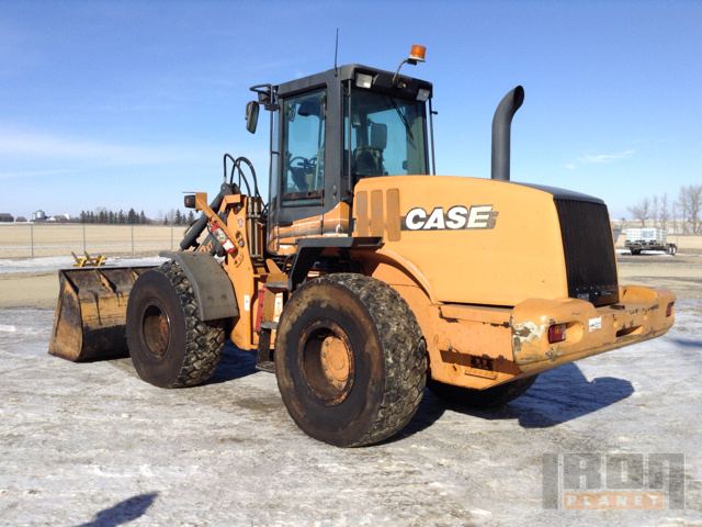 2004 Case 621D Wheel Loader in Kindersley, Saskatchewan, Canada ...