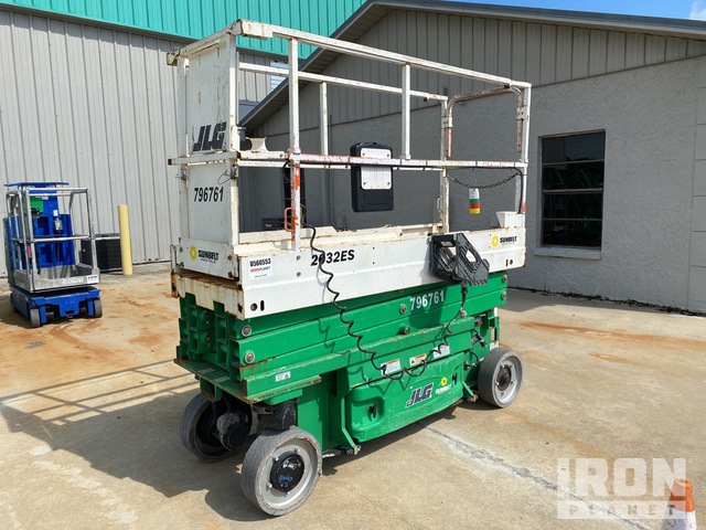 2015 JLG 2032ES Electric Scissor Lift in Tampa, Florida, United States ...