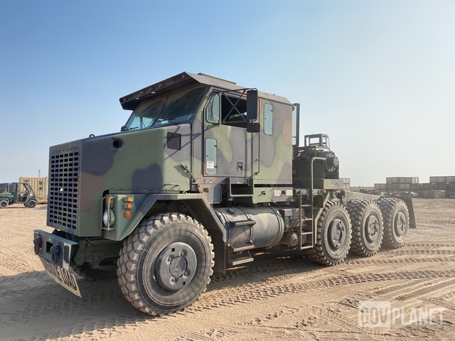 Surplus 1994 Oshkosh M1070 HET 8x8 Winch Truck in Doyle, California ...