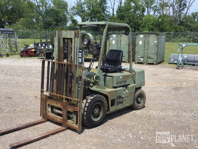 Surplus Hyster H40-XL-MIL Pneumatic Tire Forklift in South Vienna, Ohio ...