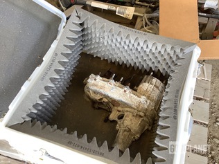 Surplus New Venture Gear 21908 Transfer Transmission Assembly in Hooks ...