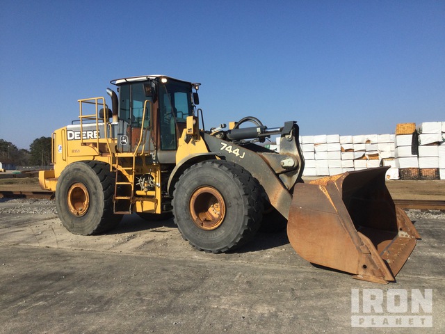 John Deere 744J Wheel Loader in Whiteville, North Carolina, United ...