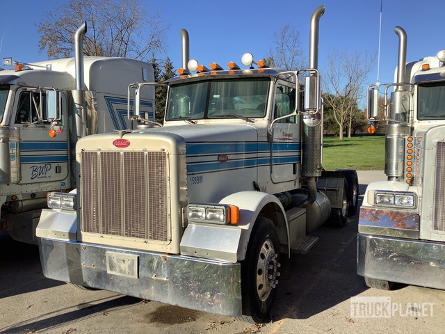 Peterbilt 378 Daycab