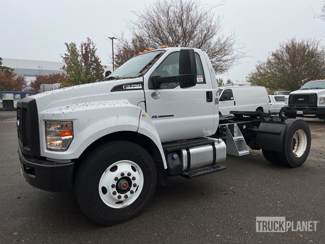 2017 Ford F-750 Super Duty 4x2 S/A Day Cab Truck Tractor in West ...