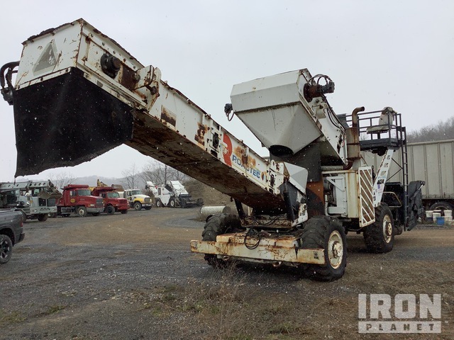 2000 Roadtec MTV-1000B Asphalt Transfer Machine in Hollidaysburg ...