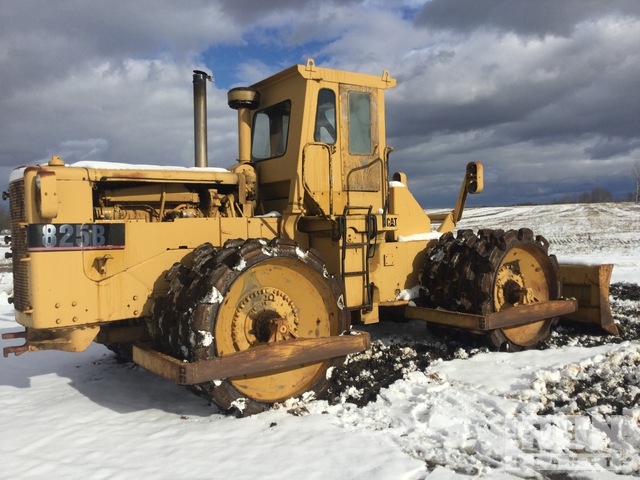 1973 Cat 825B Soil Compactor in Ravenna, Ohio, United States ...