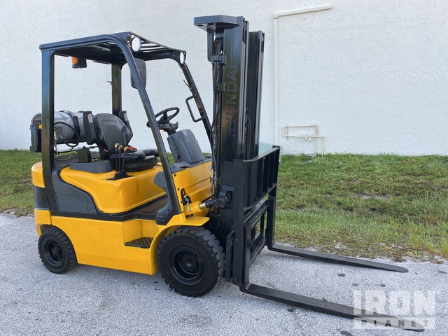 2017 (unverified) Hyundai 18L-7M 3000 lb Pneumatic Tire Forklift in ...