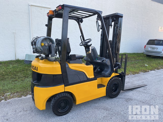 2017 (unverified) Hyundai 18L-7M 3000 lb Pneumatic Tire Forklift in ...