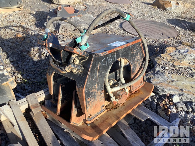 2016 Cat CVP40 23 in Plate Compactor Attachment in Pittston ...