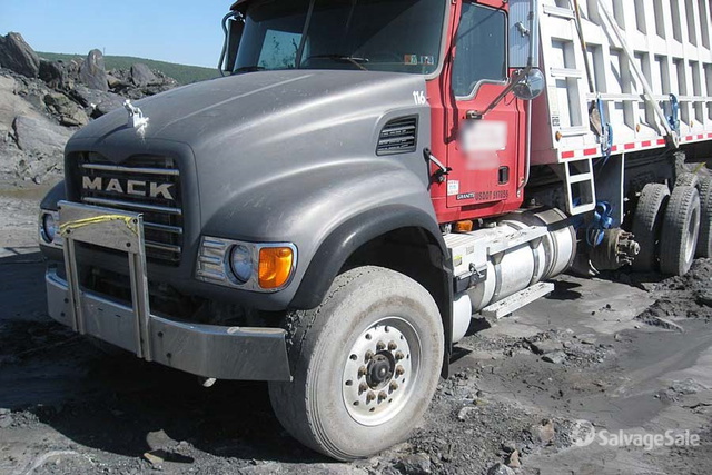 Mack Mr Dump