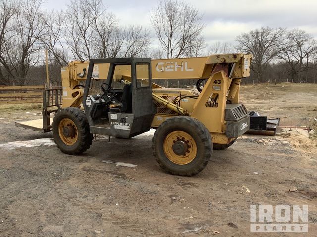 1995 Gehl 883 Telehandler in Black River Falls, Wisconsin, United ...