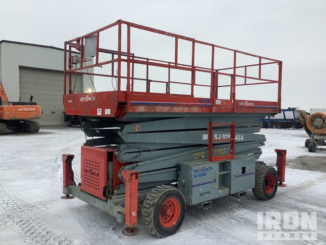 2014 Skyjack SJ9250 Dual Fuel 4x4 Scissor Lift, Scissorlift