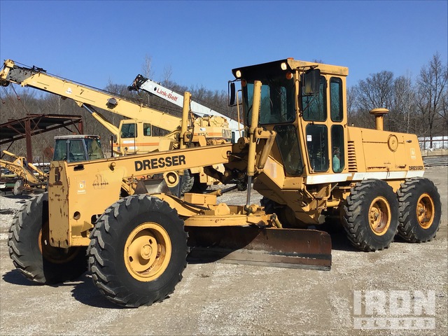 1989 Dresser 850 Motor Grader in Evansville, Indiana, United States ...