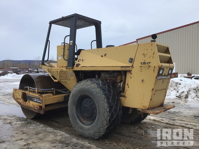 1986 Cat CS-553 Smooth Drum Compactor in Utica, New York, United States ...