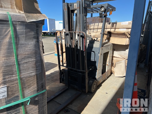 2007 Crown RC3020-35 Electric Forklift in Santa Rosa, California ...