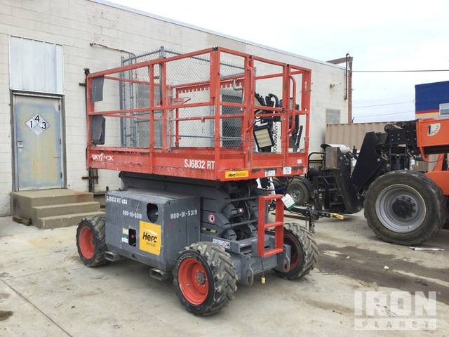 2014 Skyjack SJ 6832RT Diesel 4x4 Scissor Lift in Kansas City, Missouri ...