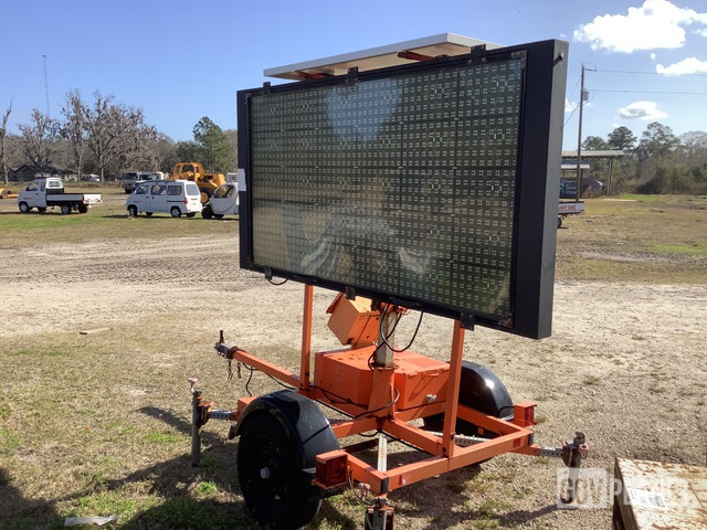 Surplus Precision Solar Controls Message Board in Lake Butler, Florida ...