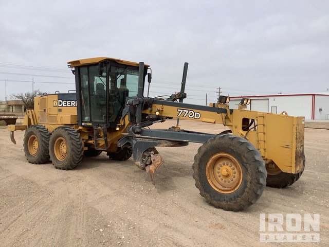 2005 John Deere 770D Motor Grader in Sundown, Texas, United States ...