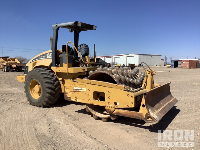 2006 Cat CP563E Padfoot Drum Compactor in Sundown, Texas, United States ...