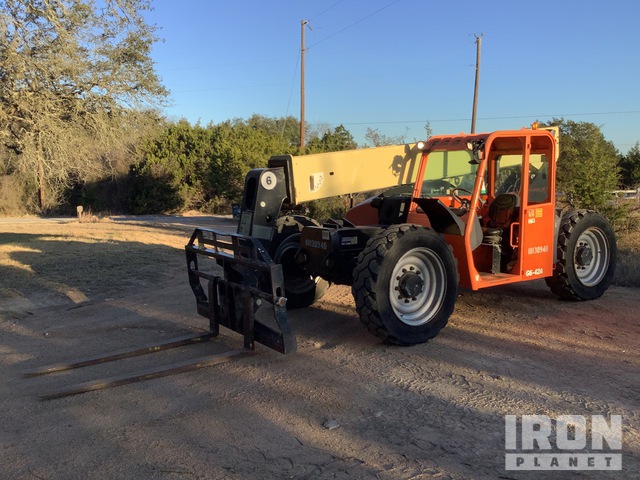 2013 JLG G642A Telehandler in Dripping Springs, Texas, United States ...