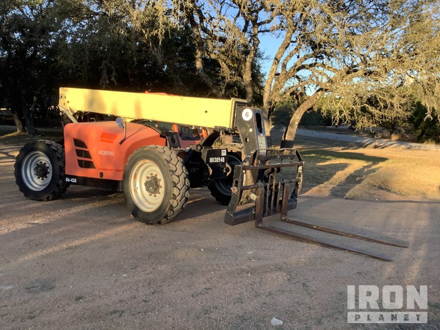 2013 JLG G642A Telehandler in Dripping Springs, Texas, United States ...