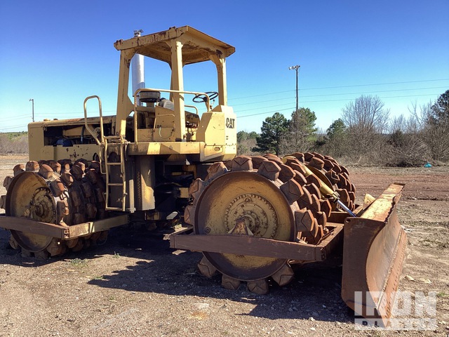 1972 Cat 825B Soil Compactor in Adamsville, Alabama, United States ...