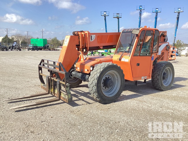 2014 SkyTrak 8042 Telehandler in Lake Worth, Texas, United States ...