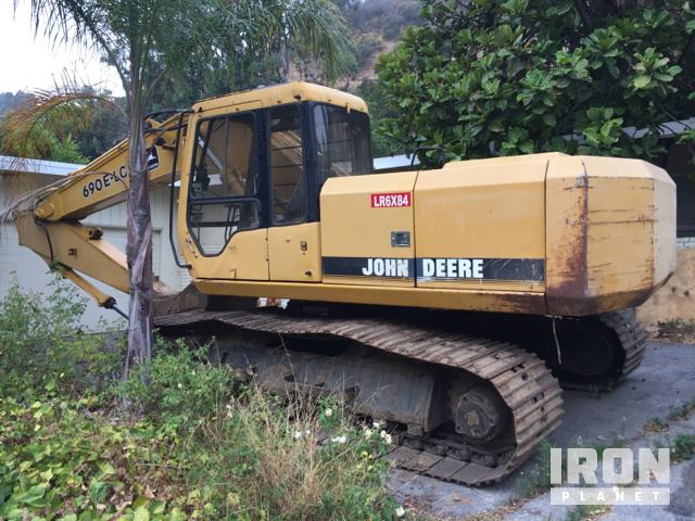 John Deere 690E LC Track Excavator in Beverly Hills, California, United ...