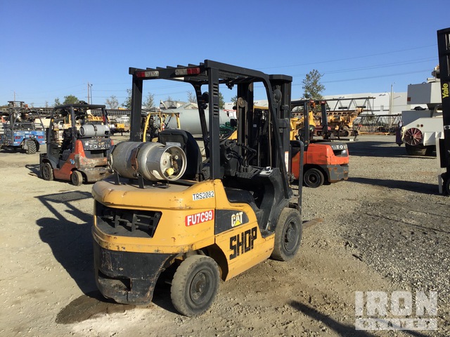 Cat P5000 Pneumatic Tire Forklift in Perris, California, United States ...