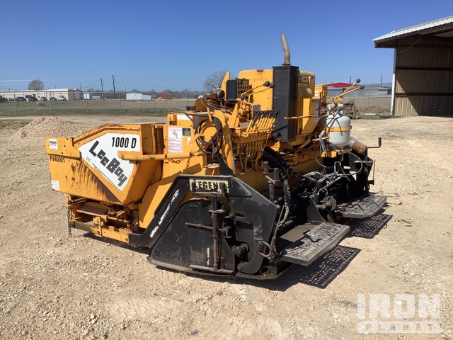2006 Lee-Boy 1000D Track Asphalt Paver in Lockhart, Texas, United ...