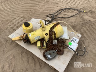 Surplus Budgit BEH0208 Electric Chain Hoist in Doyle, California ...