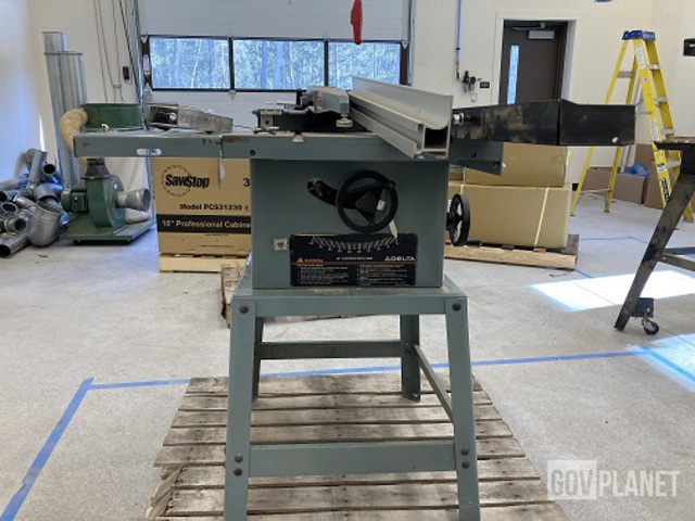 1994 Delta 34-441 Table Saw in North Bend, Pennsylvania, United States ...