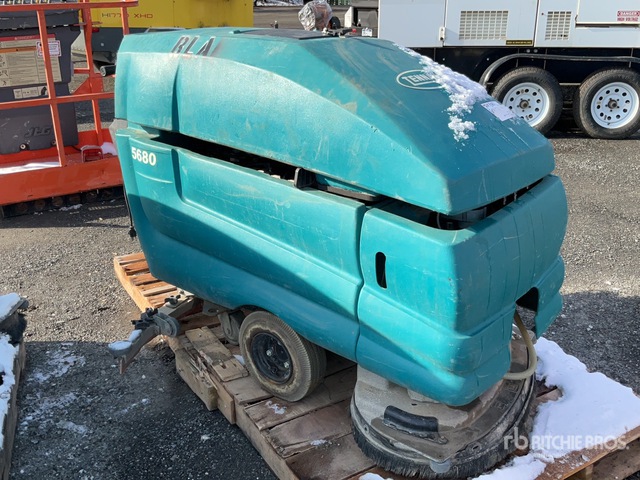 2017 Tennant 5680 Walk-Behind Electric Floor Scrubber in North East ...