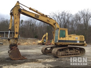1991 Cat 235C Tracked Excavator in Clarion, Pennsylvania, United States ...