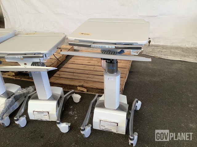 Surplus (4) Altus Clio Powered Laptop Carts in Kapolei, Hawaii, United ...