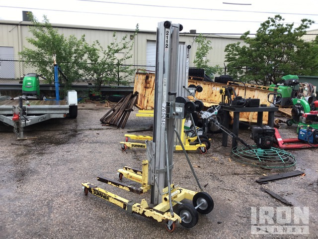 2015 Sumner 2112 Material Hoist in Waco, Texas, United States ...