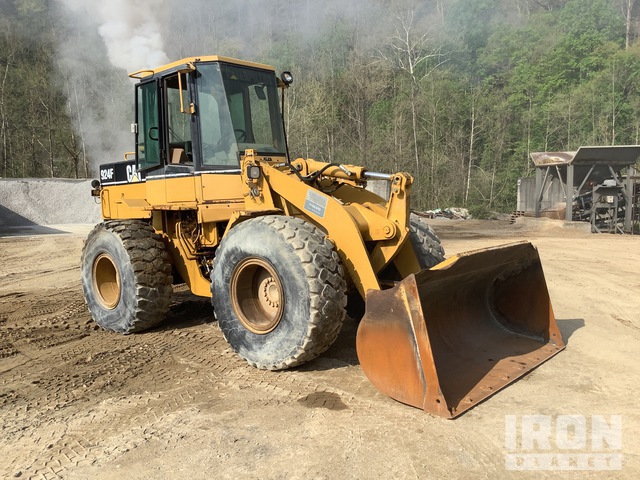 1998 Cat 924F Wheel Loader in Pikeville, Kentucky, United States ...