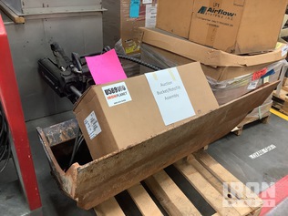 Rototilt R2 Bucket in Menomonee Falls, Wisconsin, United States ...